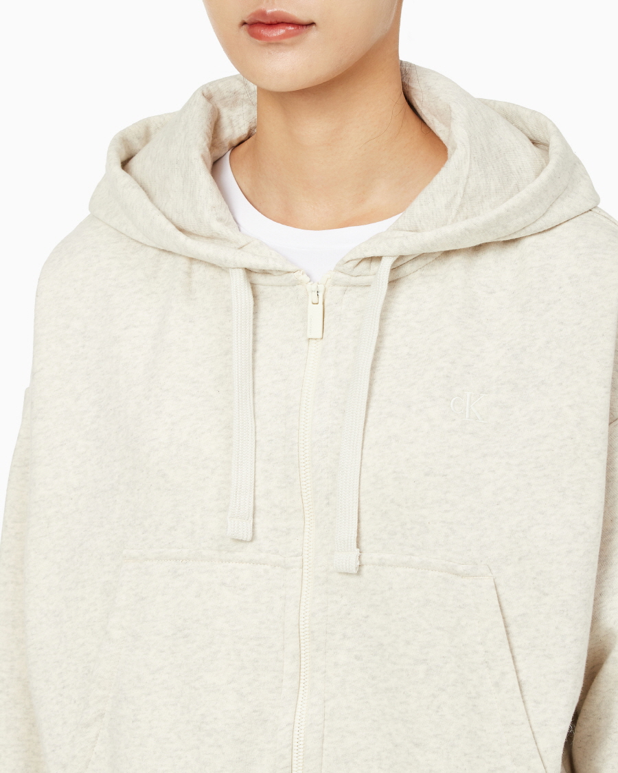 캘빈클라인진 | 22F/W[여] 아카이브 릴렉스핏 CK 스몰 로고 크롭 기모 후드 집업 (40WH104-BAE) | 갤러리아몰