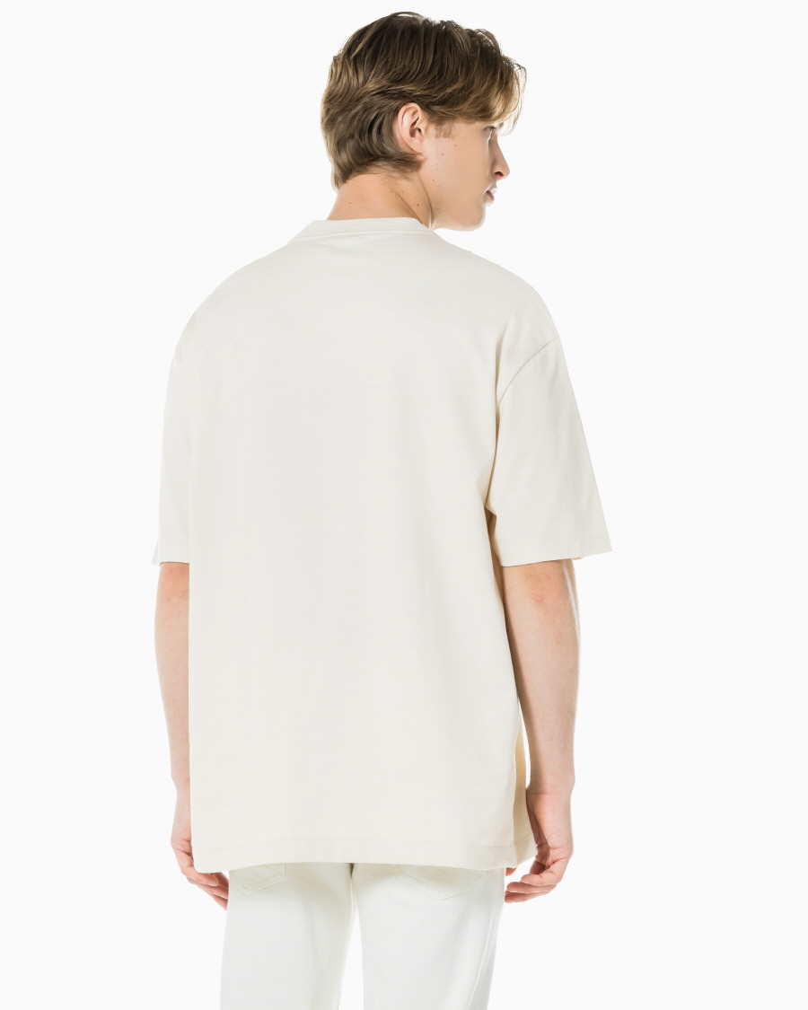 캘빈클라인진 CK 남성 릴렉스핏 엠브로이더리 로고 반팔티셔츠 40HM229- 이랜드몰