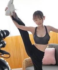 타카나시 모에 / 小鳥遊もえ / Moe Takanashi | AVDBS