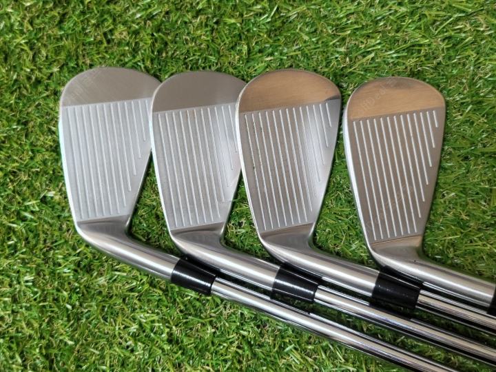 [골프딜] [573885]정품 V300 VI 5~P,50,56 8아이언 950R - 상품정보