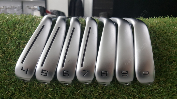 [골프딜] [574151]테일러메이드 P790 (4~P) 모듀스105 R 22년형 - 상품정보