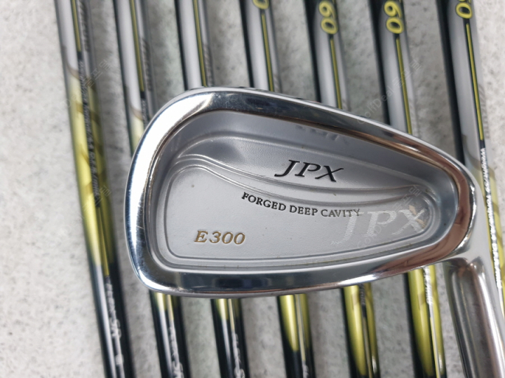 [골프딜] 미즈노 JPX E300 카본 SR 8아이언 세트 3133R - 상품정보