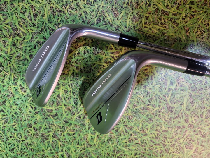 [골프딜] [W102] 브릿지스톤 V300 8 50,56도 웨지 (N.S 950 R) - 상품정보