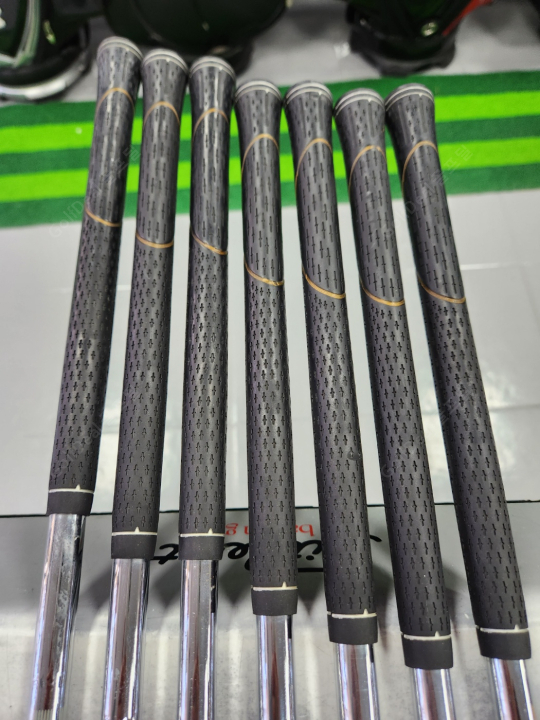 [골프딜] [중고] 미즈노 JPX E600 스틸 7아이언 중고(950R) - 상품정보