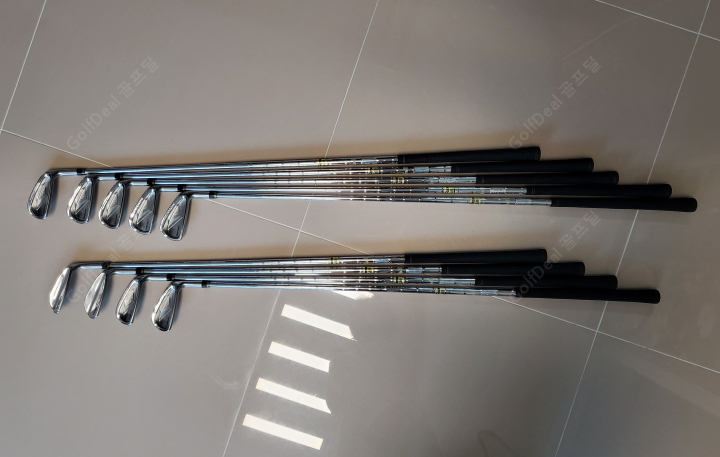 [골프딜] 투어스테이지 V300 4시리즈 4-P,50도,56도 9아이언 세트 - 상품정보