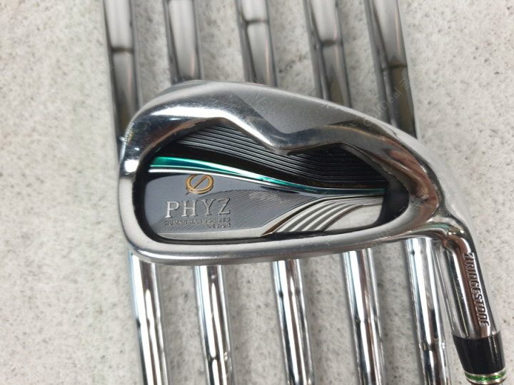 [골프딜] 파이즈 NEW PHYZ 경량스틸 S 6아이언 세트 3128R - 상품정보