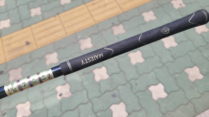 [골프딜] 마제스티 로얄2021 모델 LV540 9.5도 TOUR-S 깨끗한 미품 - 상품정보