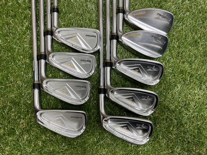 [골프딜] 투어스테이지 V300 4 4-P,50.56 950 R강도 - 상품정보