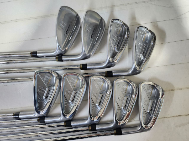 [골프딜] 투어스테이지 V300 6(석교정품) 4번-SW NS950 R - 상품정보