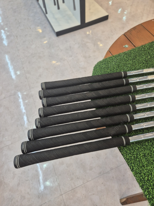 [골프딜] 투어스테이지 V300-3 8아이언 경량스틸950R 석교상사 정품 - 상품정보