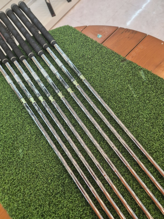 [골프딜] 투어스테이지 V300-3 8아이언 경량스틸950R 석교상사 정품 - 상품정보