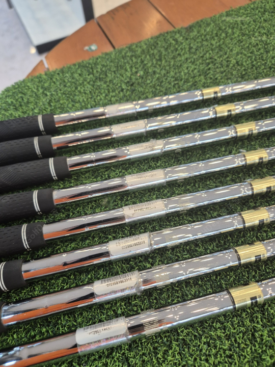 [골프딜] 투어스테이지 V300-3 8아이언 경량스틸950R 석교상사 정품 - 상품정보