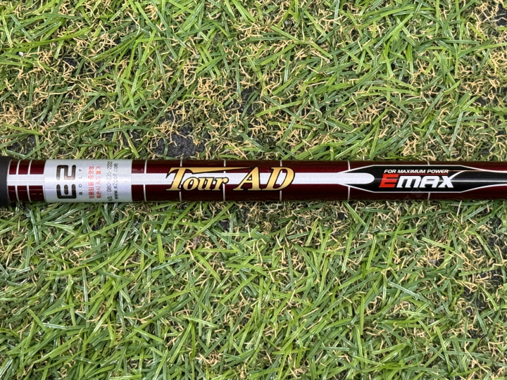 [골프딜] E2 EMAX 드라이버 9.5도 SR강도 - 상품정보