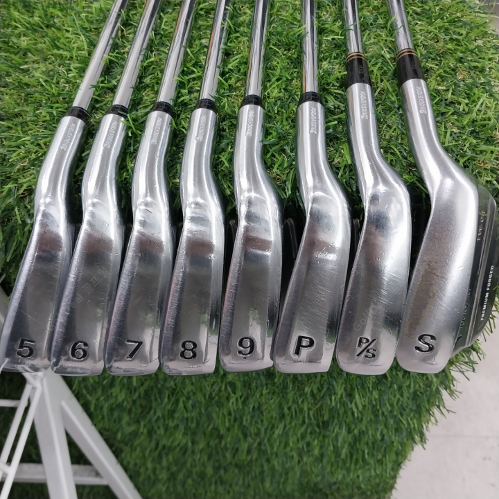 [골프딜] [중고] 투어스테이지 V300 중고 아이언세트 5-S 8개 NS PRO 950 R 샤프트 - 상품정보