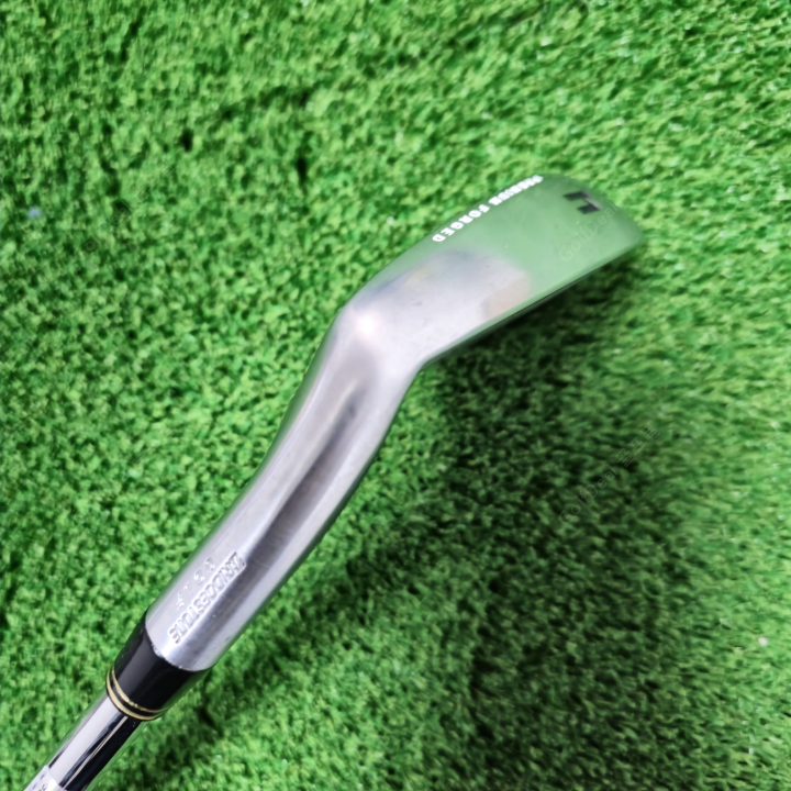 [골프딜] 투어스테이지V300-6세대 NS.PRO 950 R대 4번 단품아이언 - 상품정보