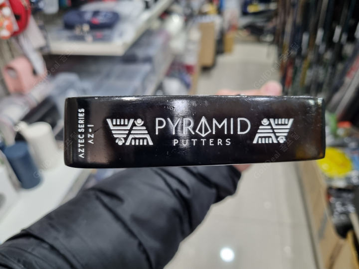 [골프딜] 피라미드 PYRANID 35인치 퍼터 - 상품정보