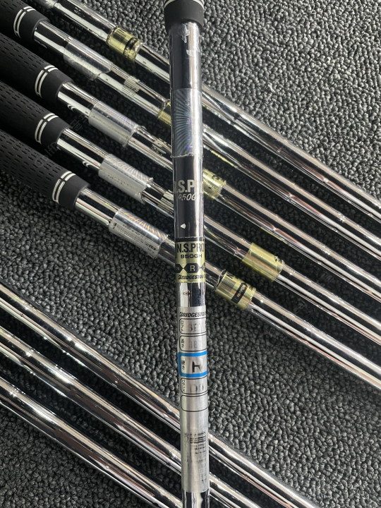 [골프딜] 투어스테이지 V300 3세대 아이언세트 4-P,A,S 9i / N.S.PRO 950R - 상품정보